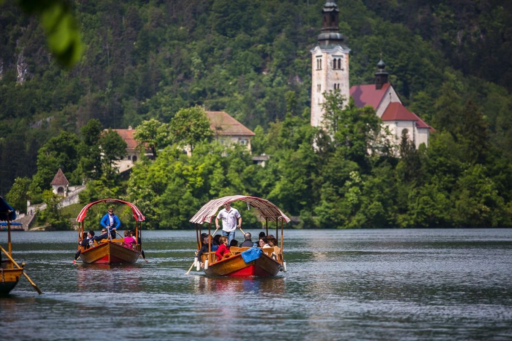 Alps Leisure Small Group Tour 4 Days / 3 Nights Lake Bled Package ...