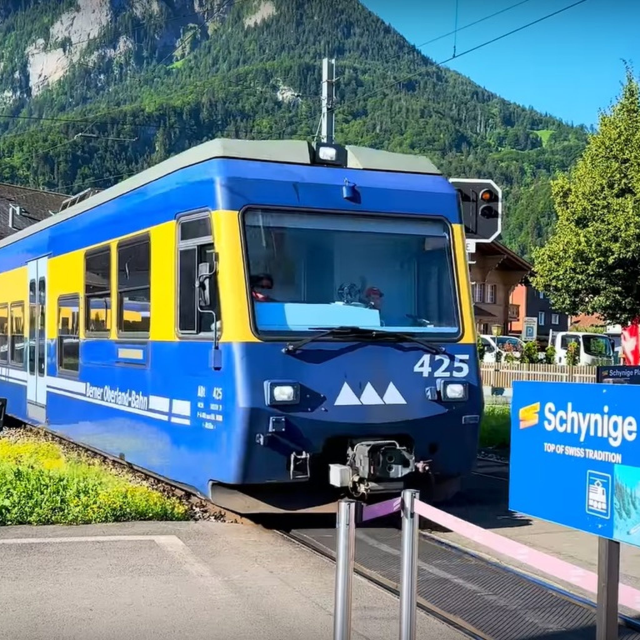 Guide of Switzerland Rail Tour Packages: Top Routes and Tips